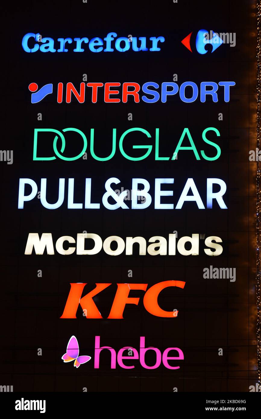 Kfc logos -Fotos und -Bildmaterial in hoher Auflösung – Alamy