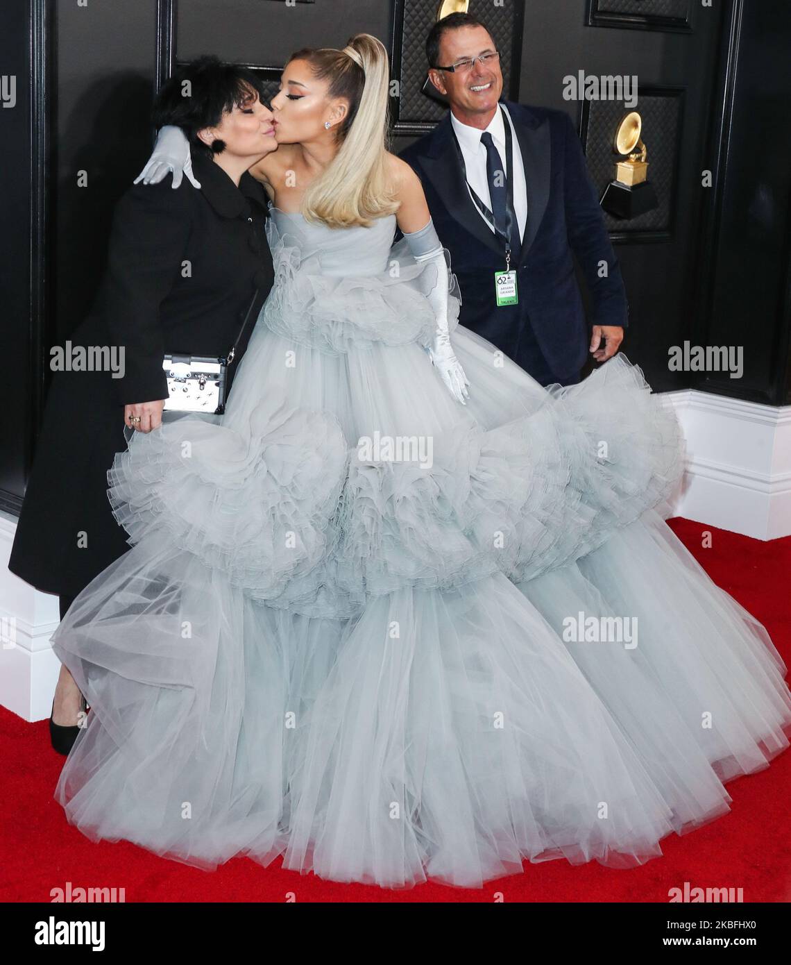 Ariana grande grammys 2020 -Fotos und -Bildmaterial in hoher Auflösung ...