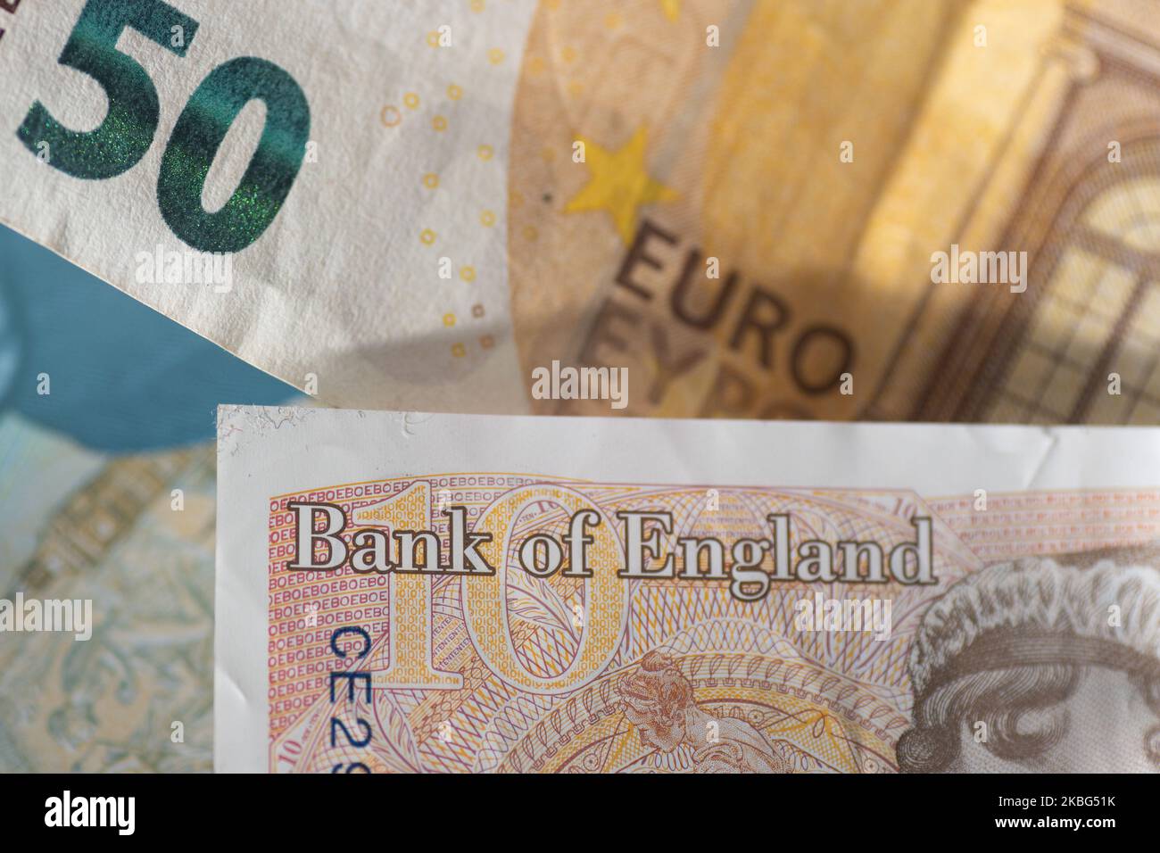 Geld schweiz alle münzen und noten -Fotos und -Bildmaterial in hoher ...