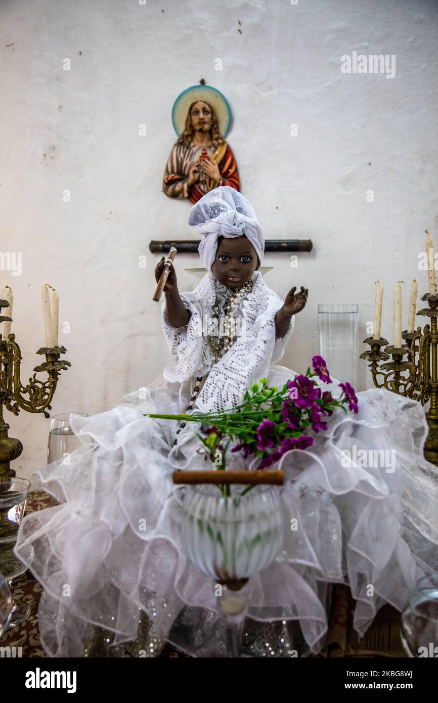 Ein Blick Auf Die Casa Templo De Santeria Yemall In Trinidad Kuba Am ein-blick-auf-die-casa-templo-de-santeria-yemall-in-trinidad-kuba-am