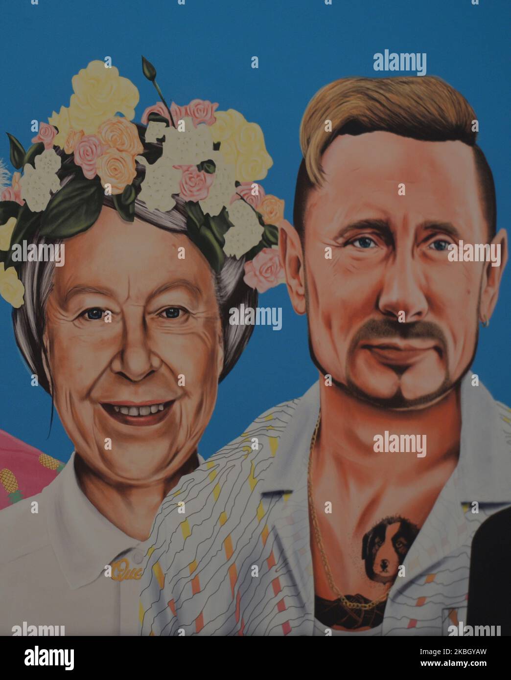 Ein Druck mit Bildern von Königin Elizabeth II. Und Wladimir Putin, zu ...