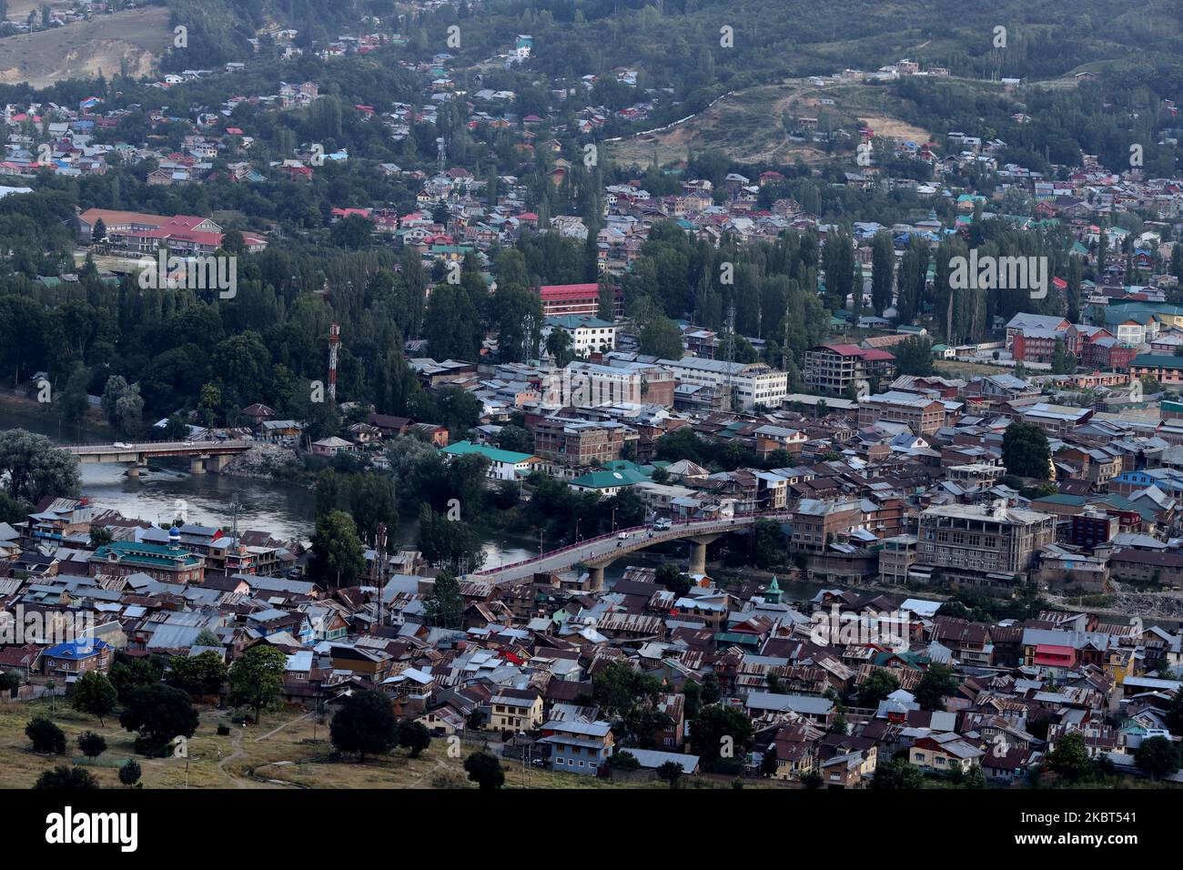 Luftaufnahme der stadt baramulla -Fotos und -Bildmaterial in hoher ...