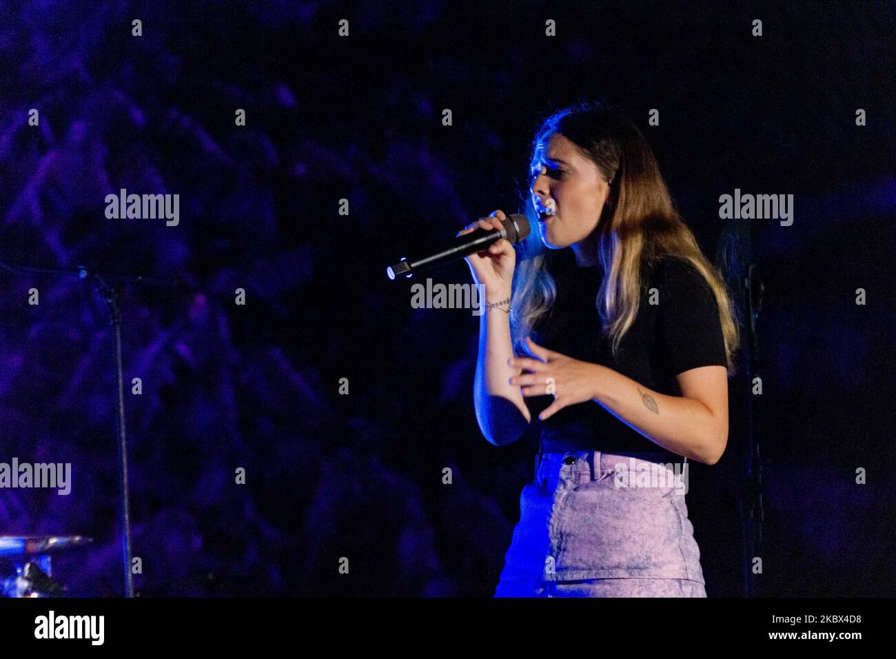 Die italienische Sängerin und Multiinstrumentalistin, Frau Michielin ...