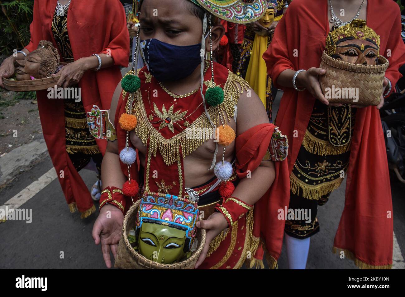 Malangan maskentanzkunst -Fotos und -Bildmaterial in hoher Auflösung ...