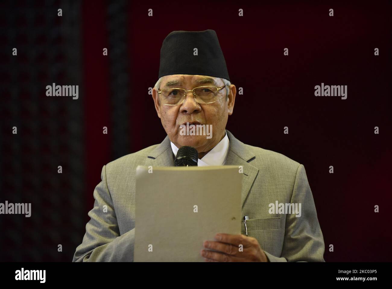 Nationalversammlungsvorsitzender ganesh prasad timalsina -Fotos und -Bildmaterial in hoher ...