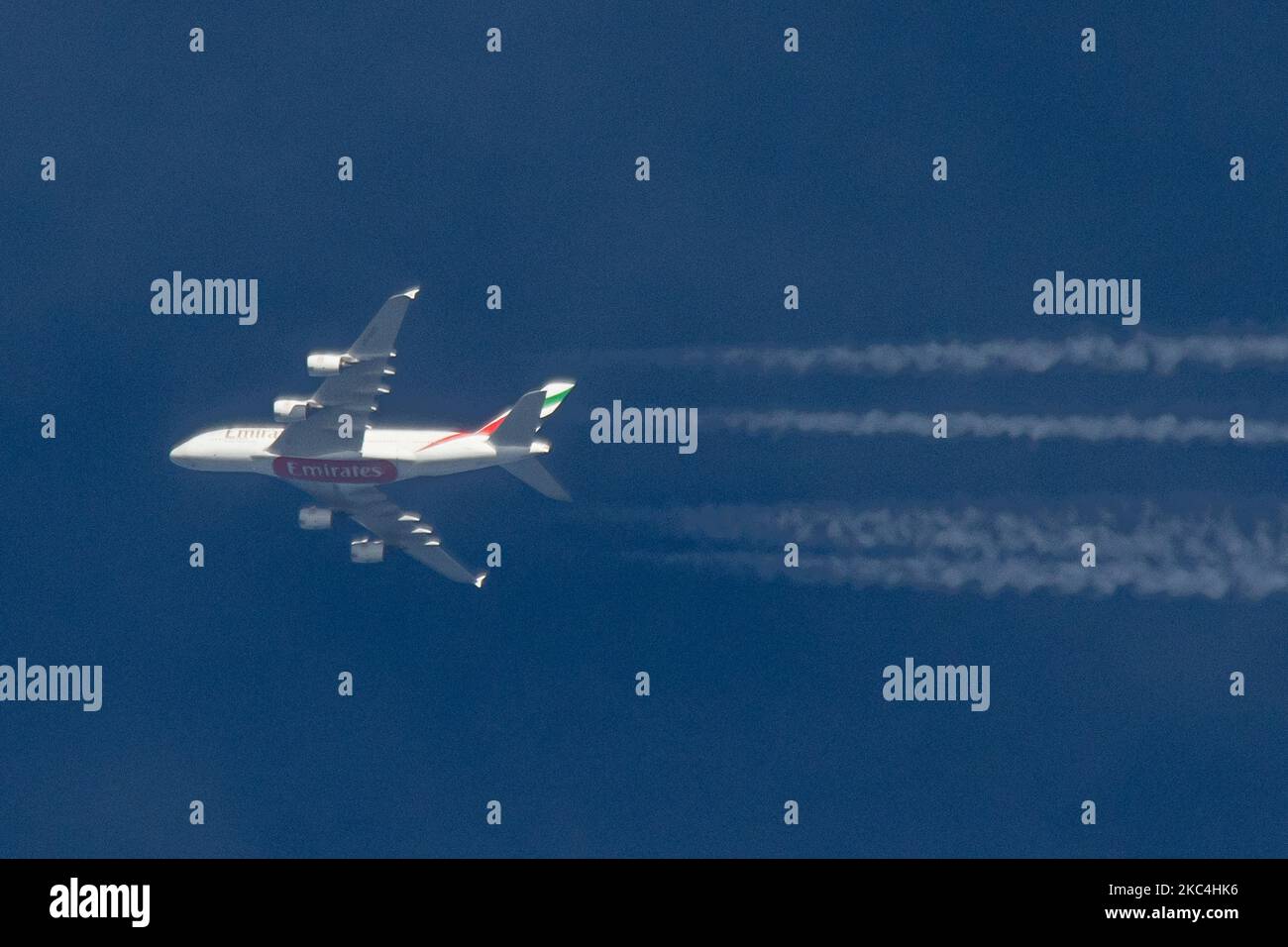 A6 eut emirates airbus a380 -Fotos und -Bildmaterial in hoher Auflösung ...