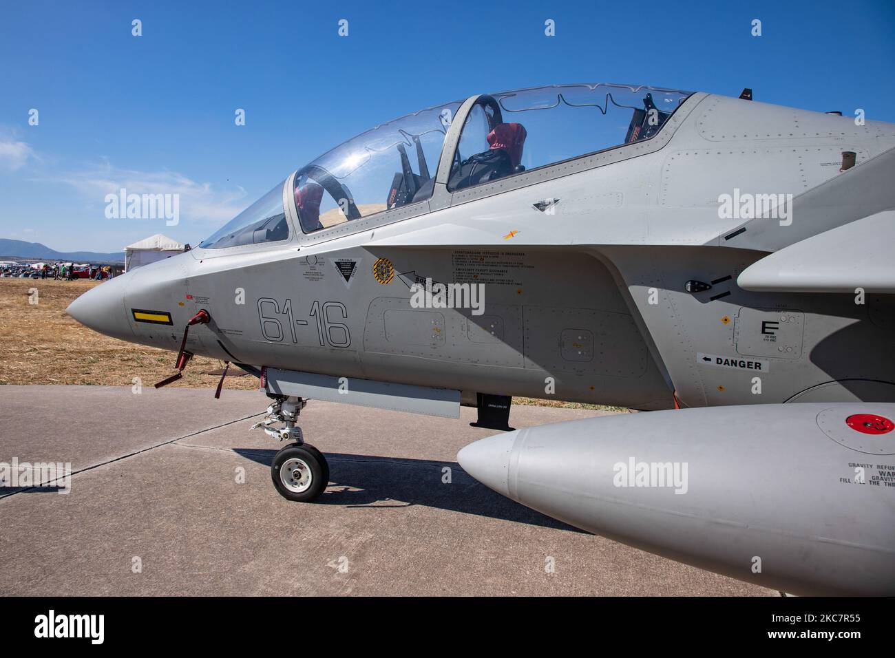M 346 cockpit -Fotos und -Bildmaterial in hoher Auflösung – Alamy