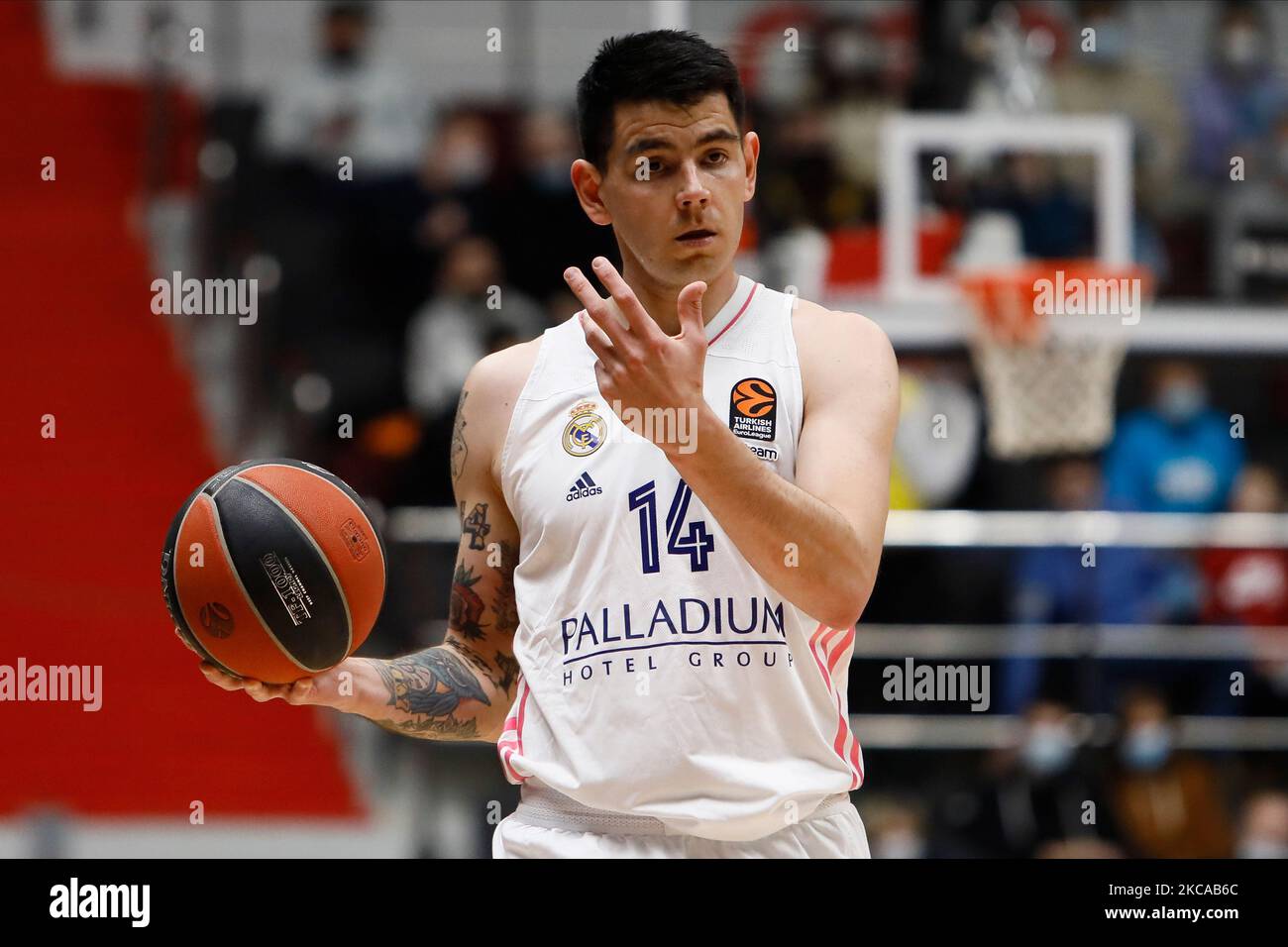 Gabriel deck von real madrid gesten -Fotos und -Bildmaterial in hoher ...