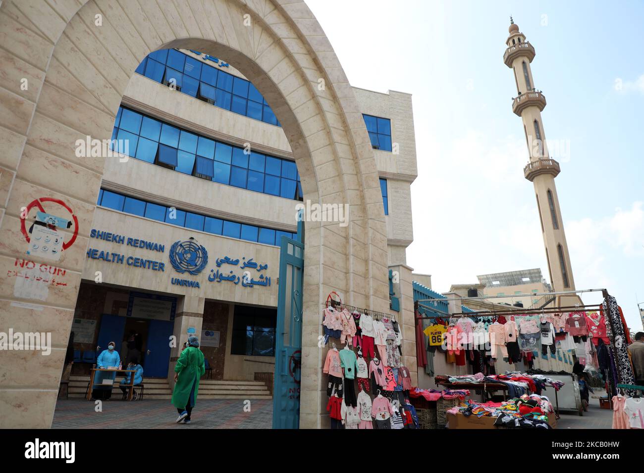 Unrwa s sheikh redwan klinik -Fotos und -Bildmaterial in hoher ...