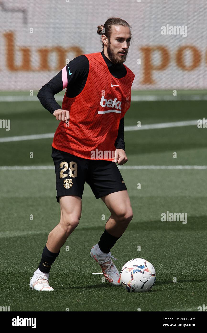 Oscar Mingueza aus Barcelona beim Aufwärmen vor dem Spiel der La Liga ...