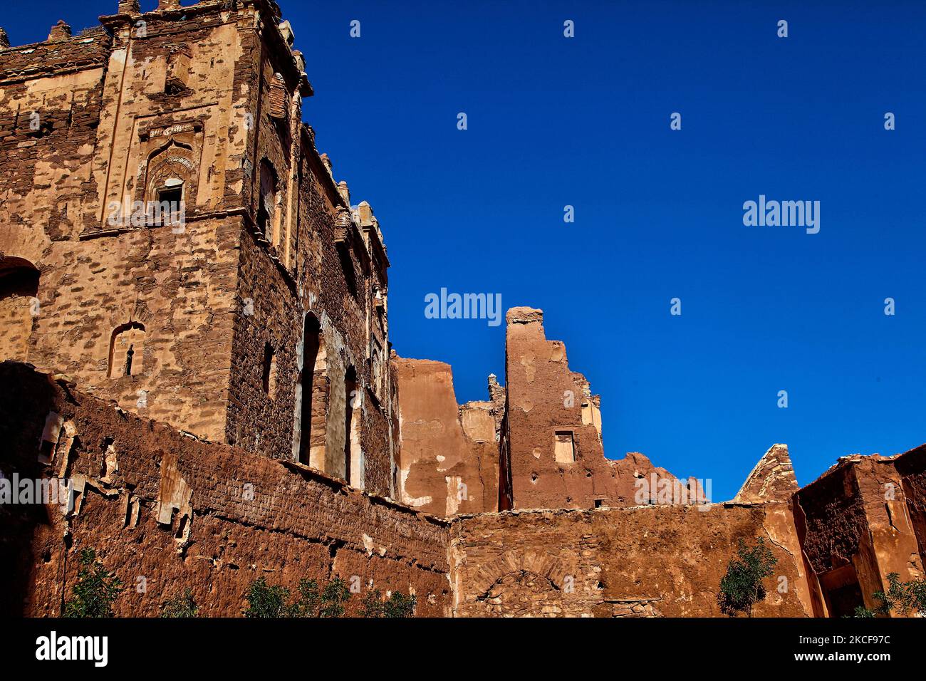 Ruinen der historischen Telouet Kasbah (Talouat Kasbah) im Hohen Atlas ...