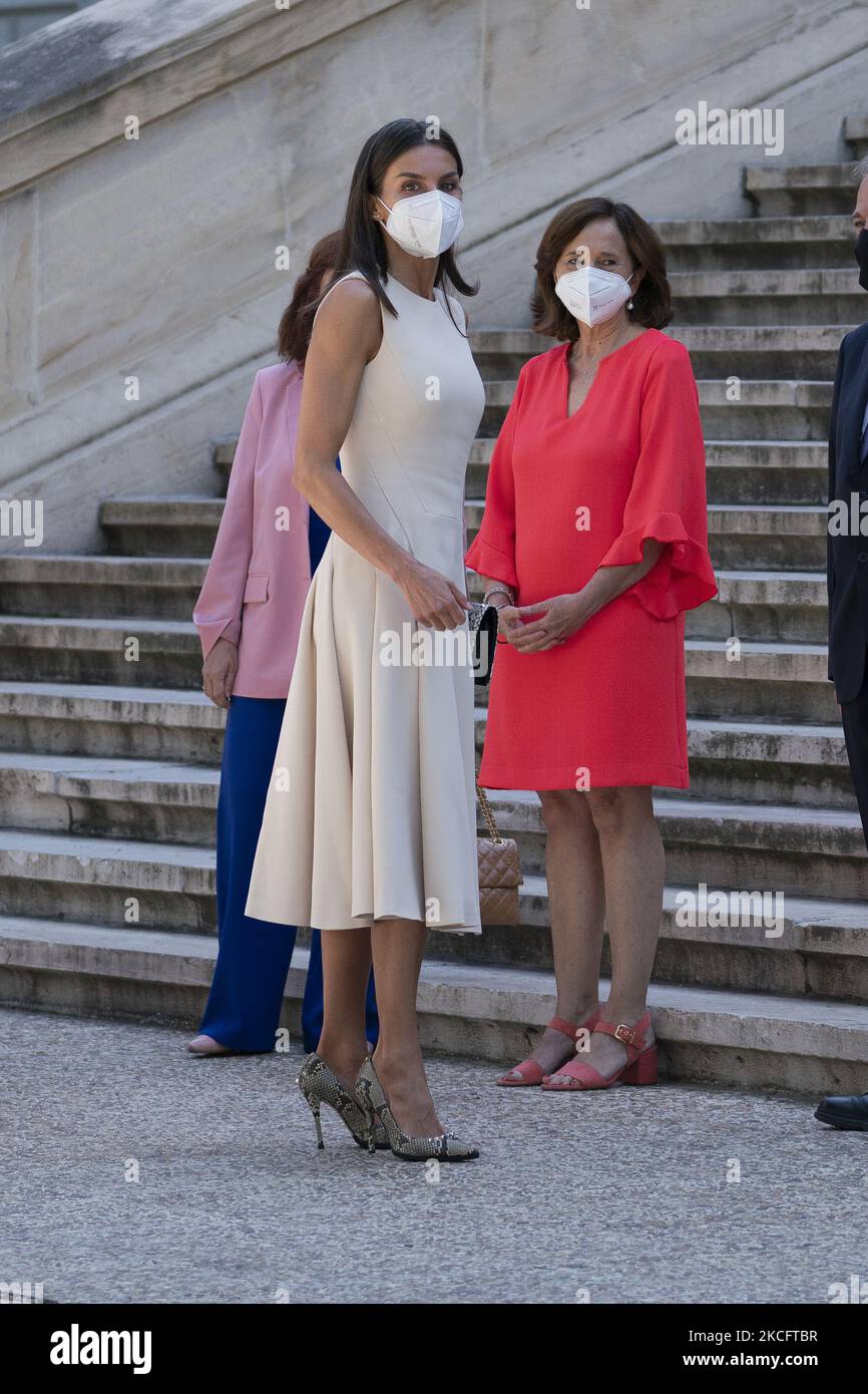 Queen letizia öffnet -Fotos und -Bildmaterial in hoher Auflösung – Alamy