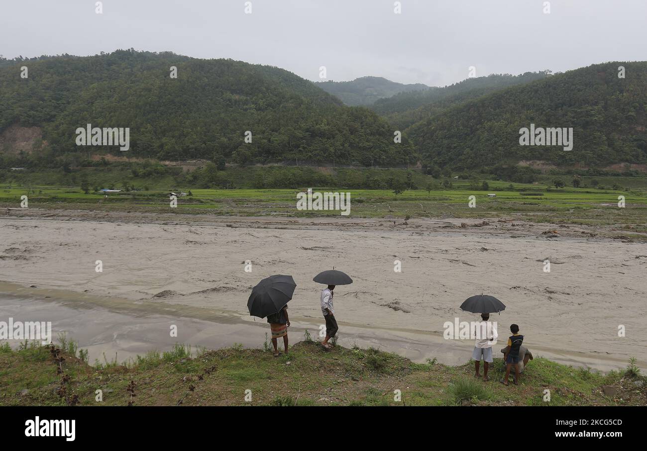Flut in nepal -Fotos und -Bildmaterial in hoher Auflösung – Alamy