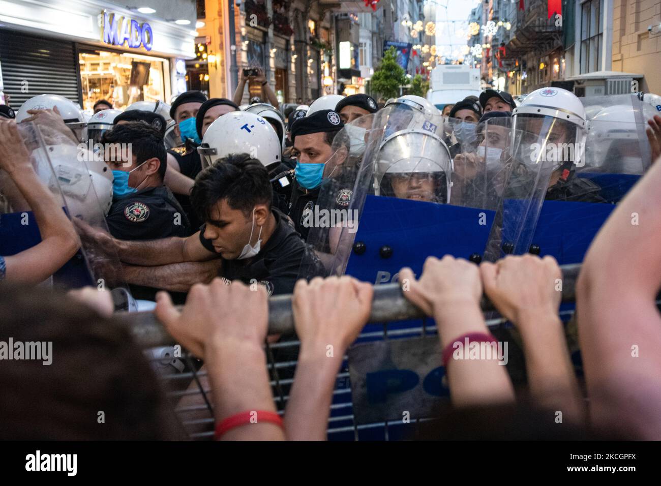 Verfechterinnen der frauenrechte -Fotos und -Bildmaterial in hoher ...