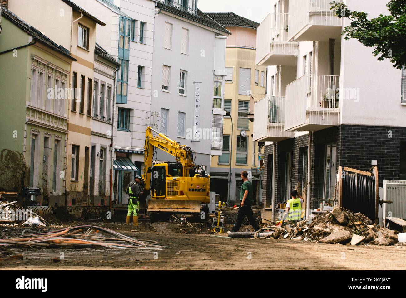 Am 4. August 2021 wird in Bad Neuenahr-Ahrweiler, zwei Wochen nach der Flutkatastrophe, wieder ...