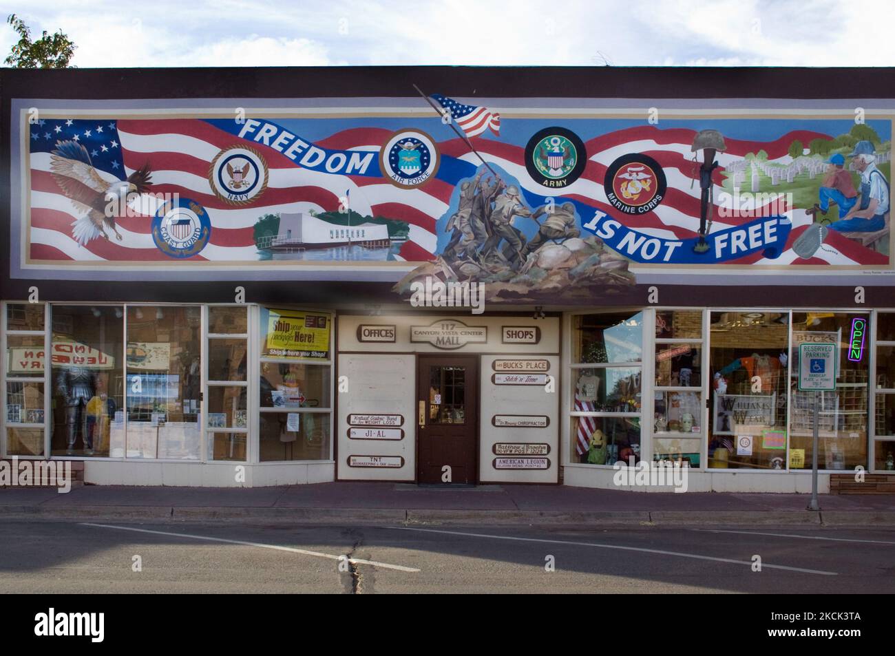 Vintage souvenirs -Fotos und -Bildmaterial in hoher Auflösung – Alamy