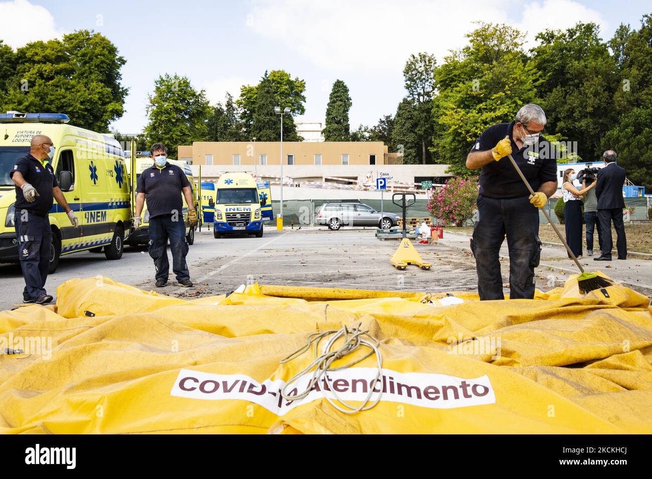 Deinstallation des INEM-Kampagnenkrankenhauses im Universitätsklinikzentrum von São João (CHUSJ ...