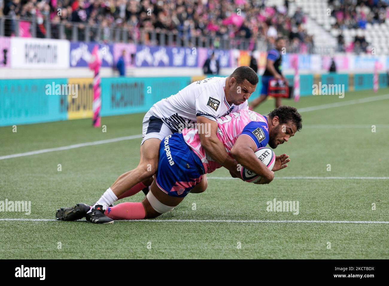 Ryan Chapuis von Stade Francais kann es beim Top 14-Spiel zwischen ...