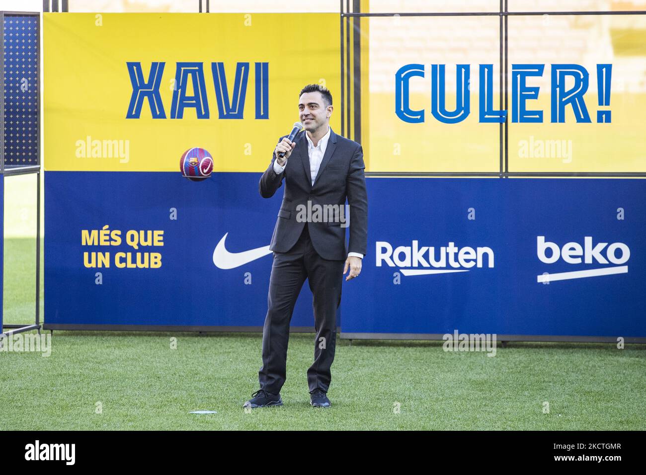 Xavi Hernandez wurde am 8.. November 2021 als neuer Trainer des FC ...