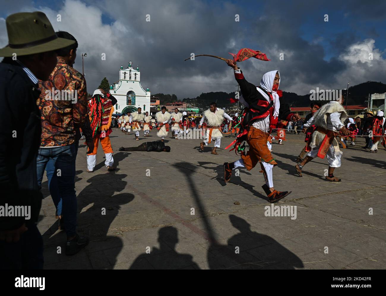 Eine Szene von Stiern, die am letzten Tag des jährlichen Karnevals ...