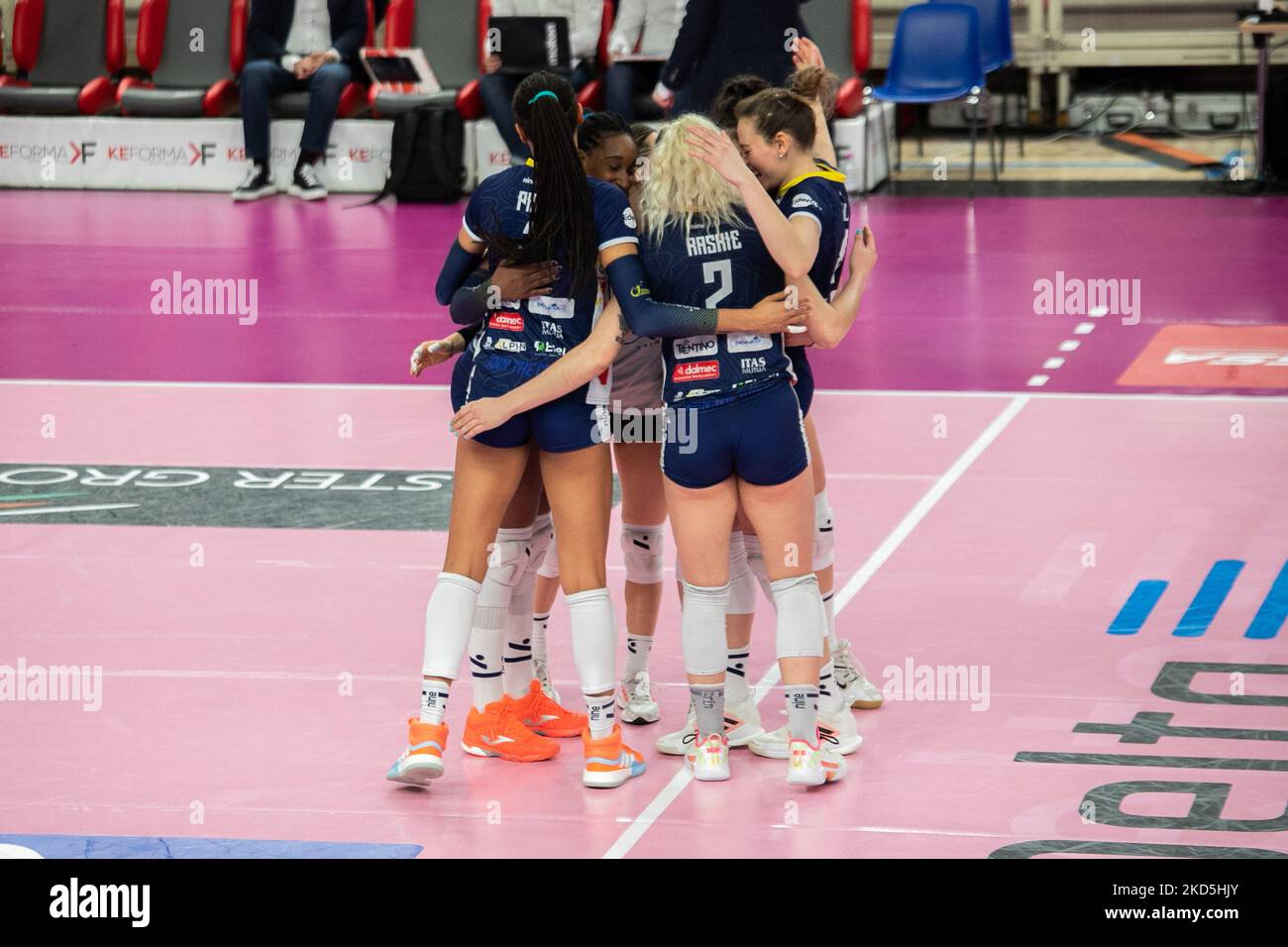 Delta desspar trentin rosa -Fotos und -Bildmaterial in hoher Auflösung ...