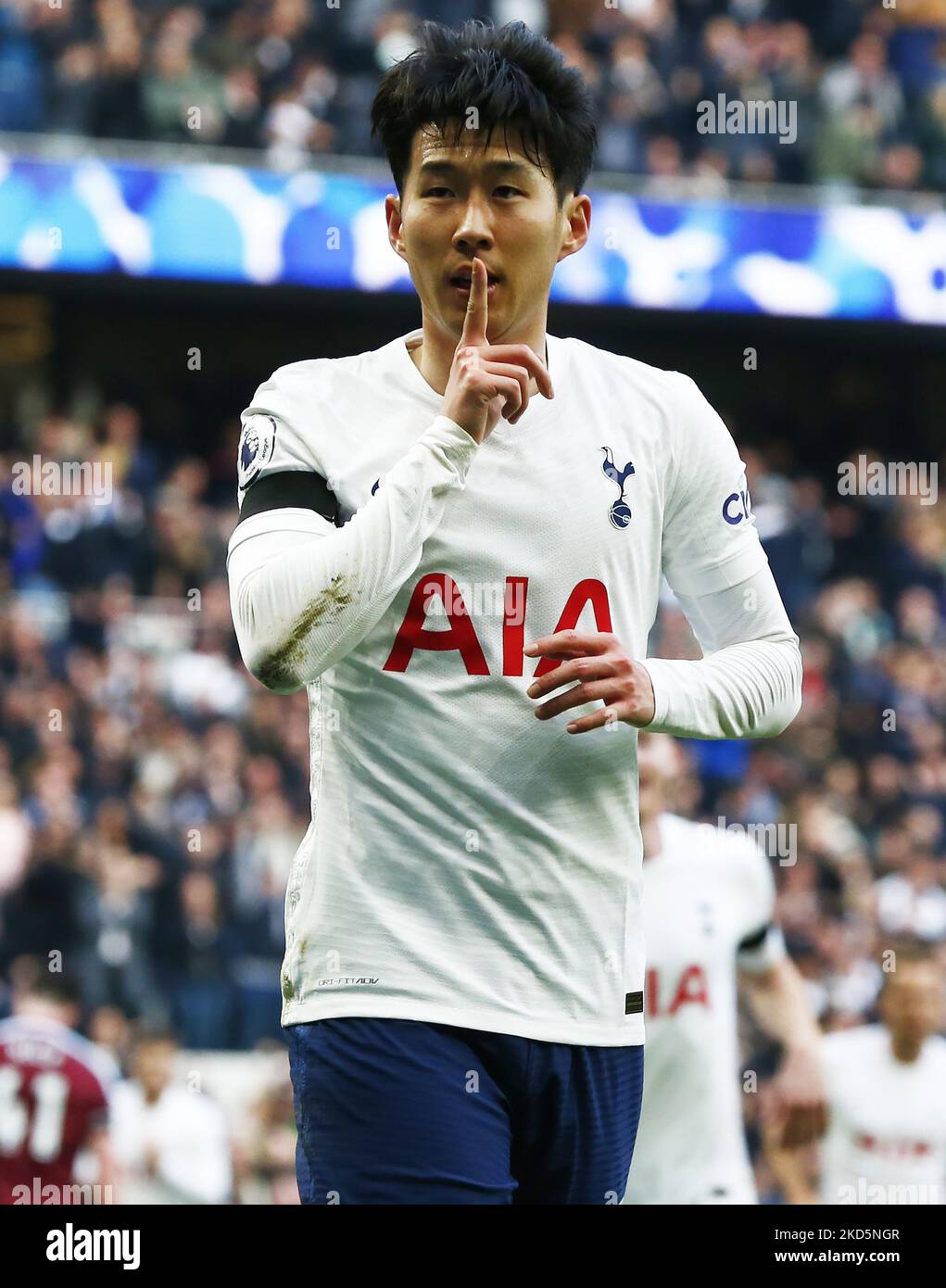 Son Heung-Min von Tottenham Hotspur feiert sein Tor während der Premier ...