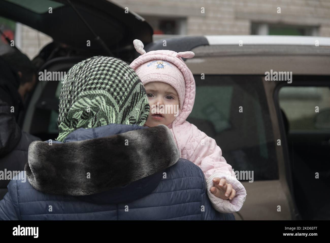 Flüchtlinge aus Tschernihiw und den umliegenden Städten nehmen am 31 ...