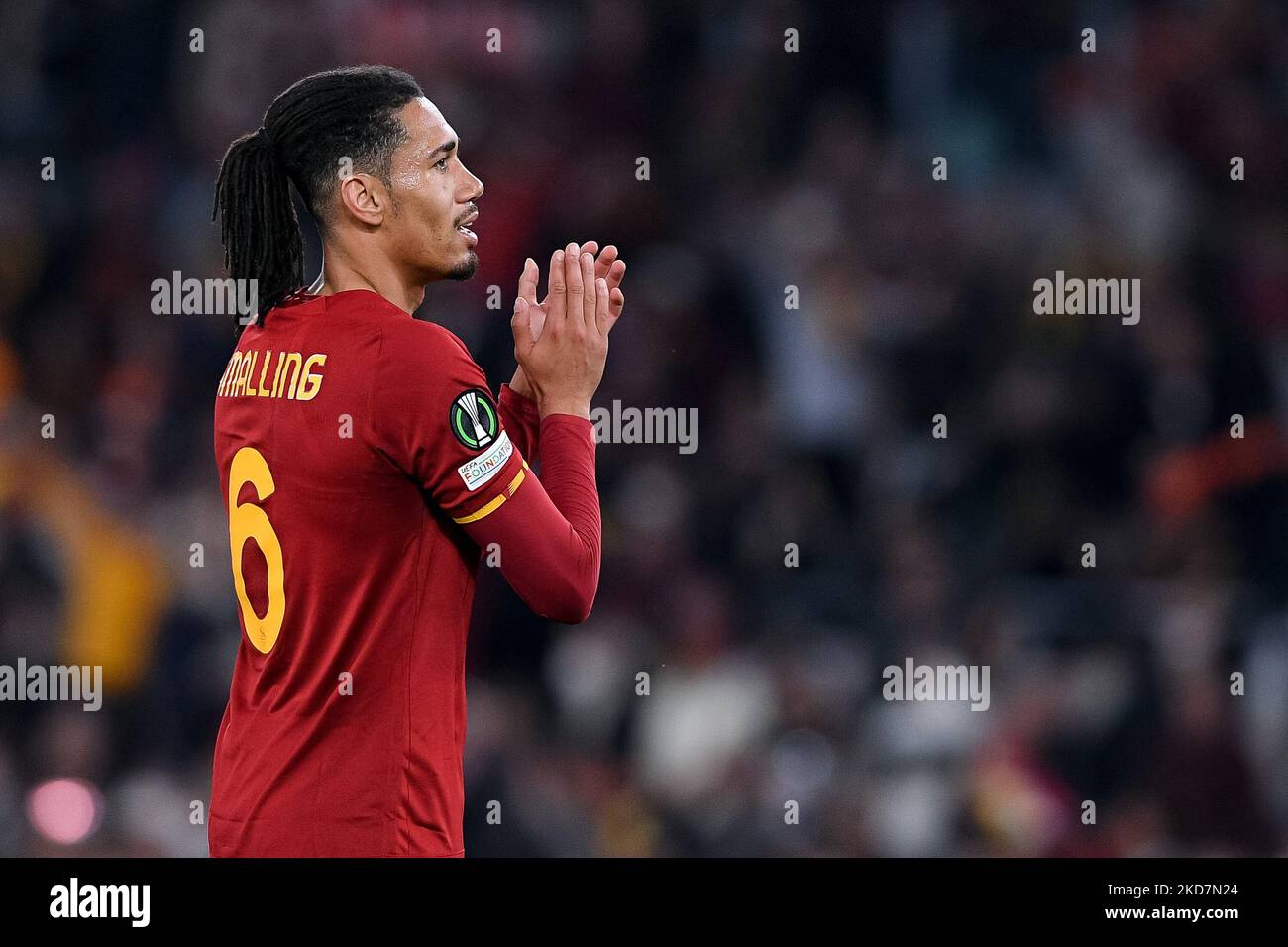 Chris Smalling von AS Roma feiert den Sieg beim UEFA Conference League ...