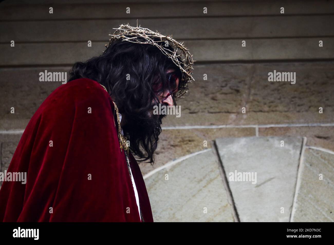 Jesus christ crucifixion in profile -Fotos und -Bildmaterial in hoher Auflösung – Alamy