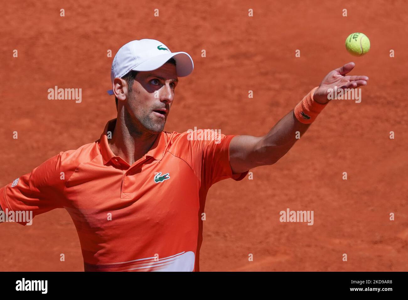 Novak Djokovic aus Serbien spielt in ihrem Viertelfinalspiel gegen den ...