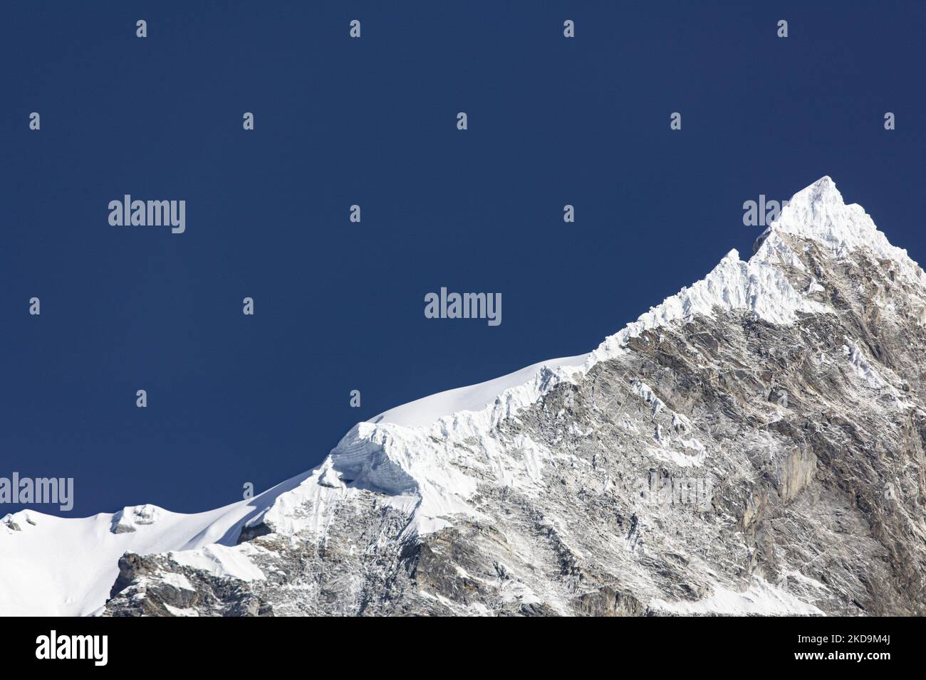 Langtang Lirung Peak aus Sicht des Dorfes Langtang, Teil des Langtang ...