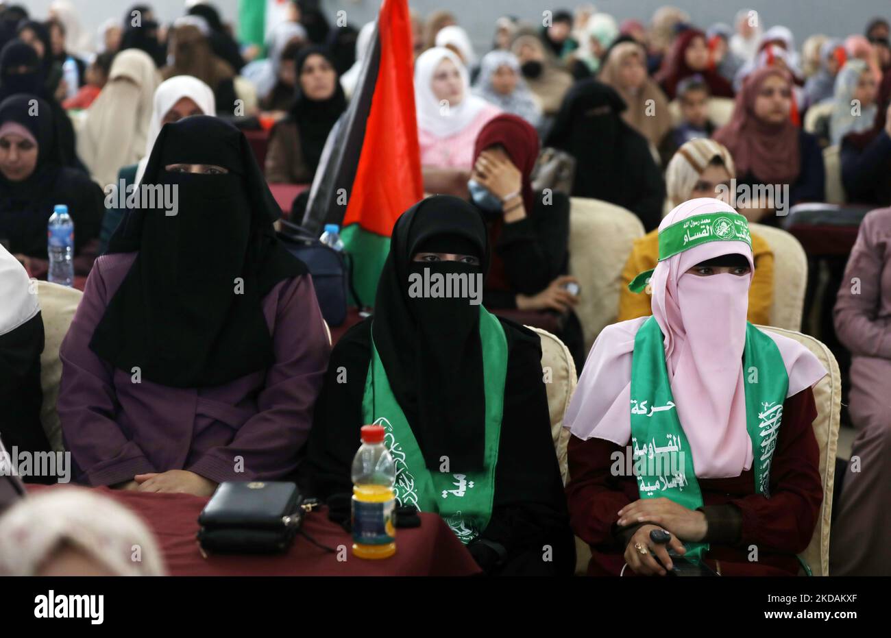 Palästinensische Anhänger der Hamas-Bewegung nehmen am 2021 22. Mai ...