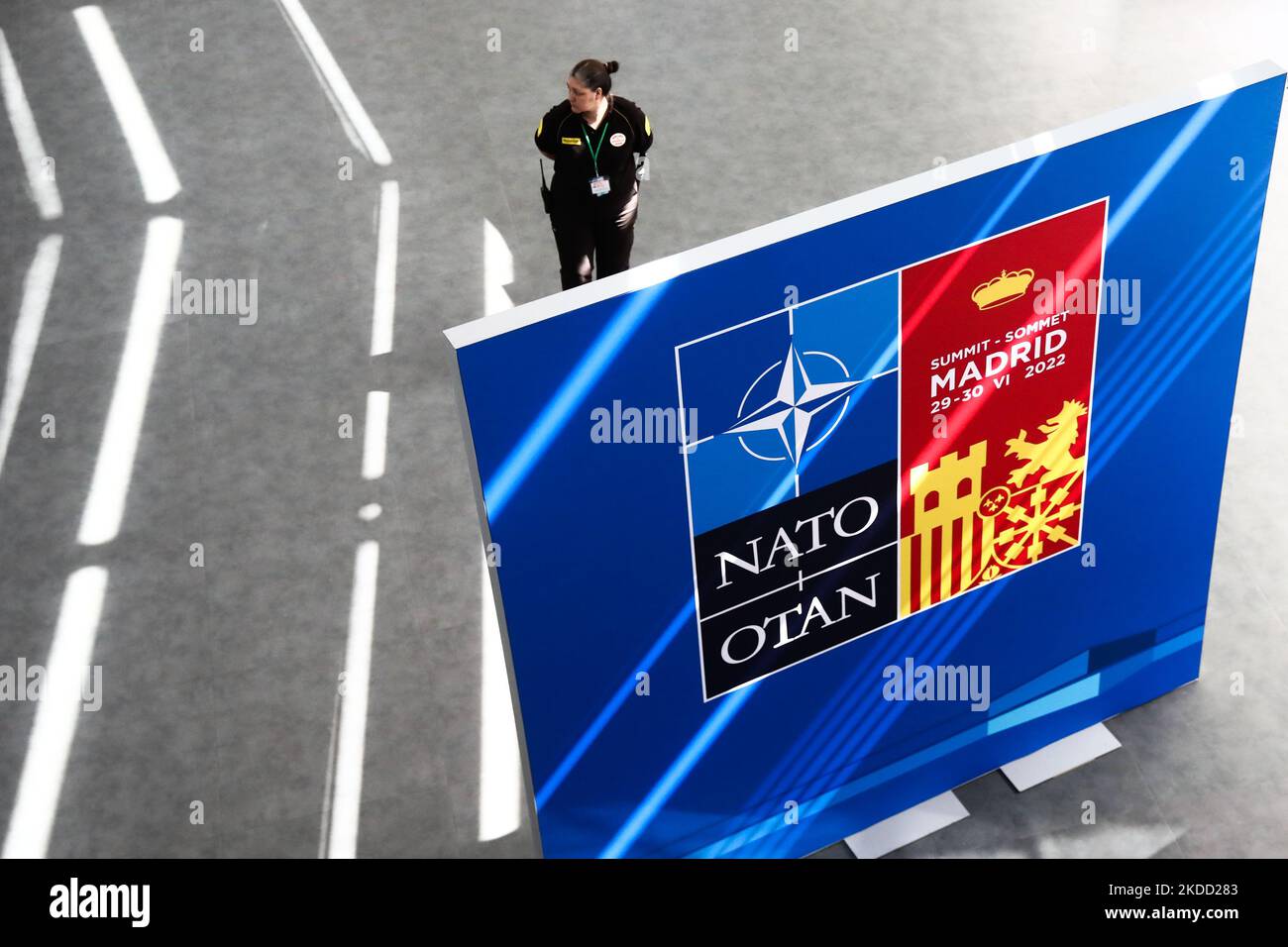 Das Emblem des NATO Madrid 2022 Summit ist am 28. Juni 2022 in Madrid ...