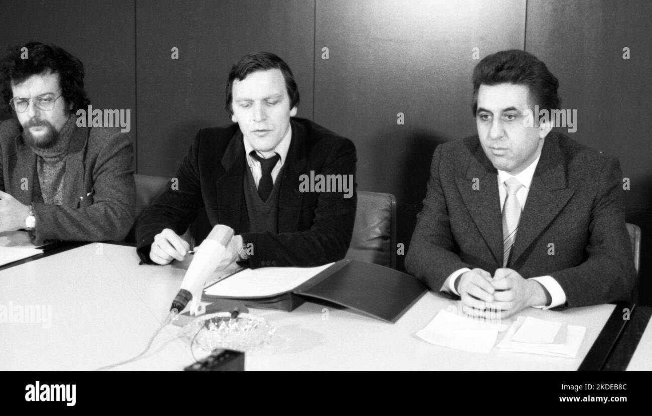 Egon krenz fdj -Fotos und -Bildmaterial in hoher Auflösung – Alamy Egon krenz fdj -Fotos und -Bildmaterial in hoher Auflösung – Alamy