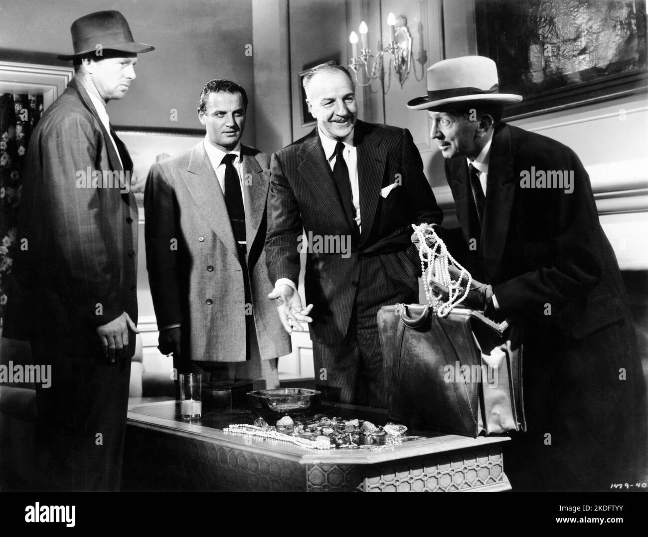 STERLING HAYDEN BRAD DEXTER LOUIS CALHERN und SAM JAFFE im ...