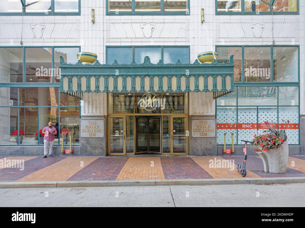 Das Gebäude Halle (ursprünglich Pope Building) wurde in drei Stufen ...