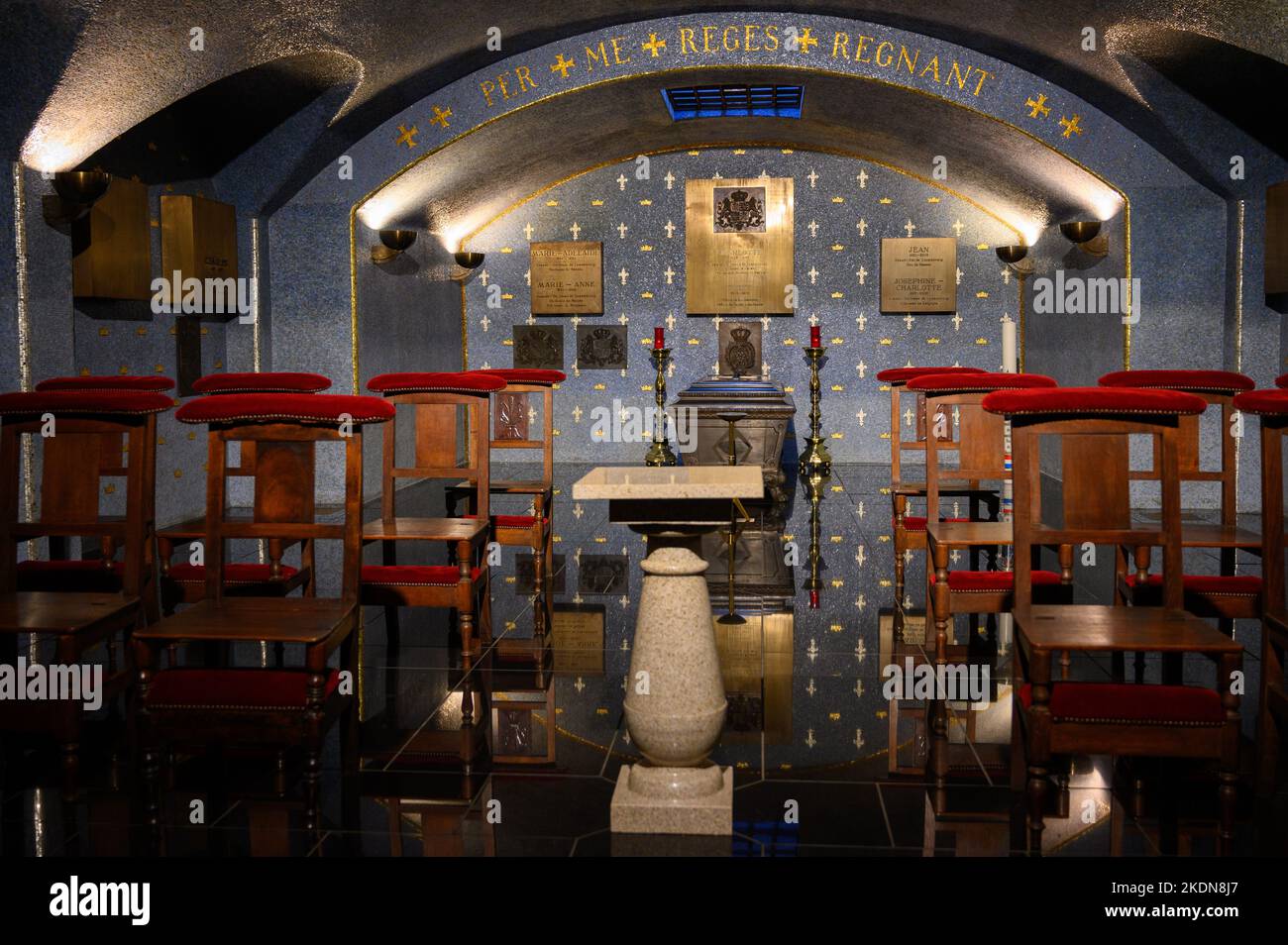Die Krypta der Kathedrale Notre-Dame von Luxemburg mit den Überresten ...