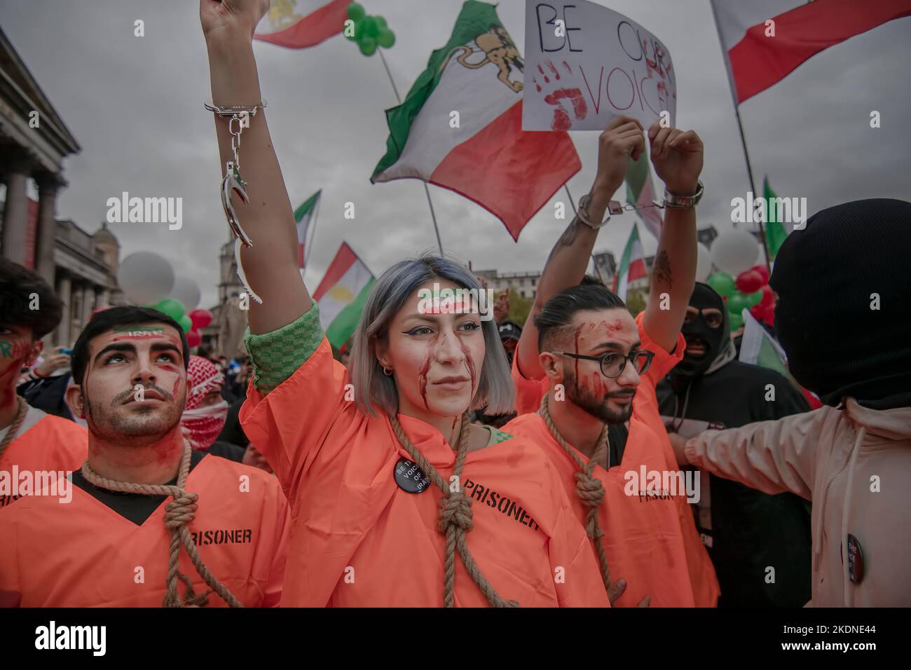 Frau, Leben, Freiheit“: Der Londoner Protest gegen den Iran zieht ...