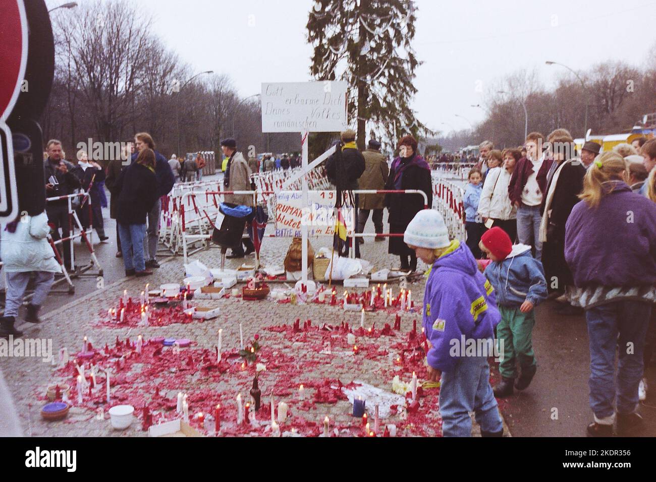 Mauerfall 1989 DDR, Berlin Deutschland / Mauerfall Berliner Mauer 1989 ...