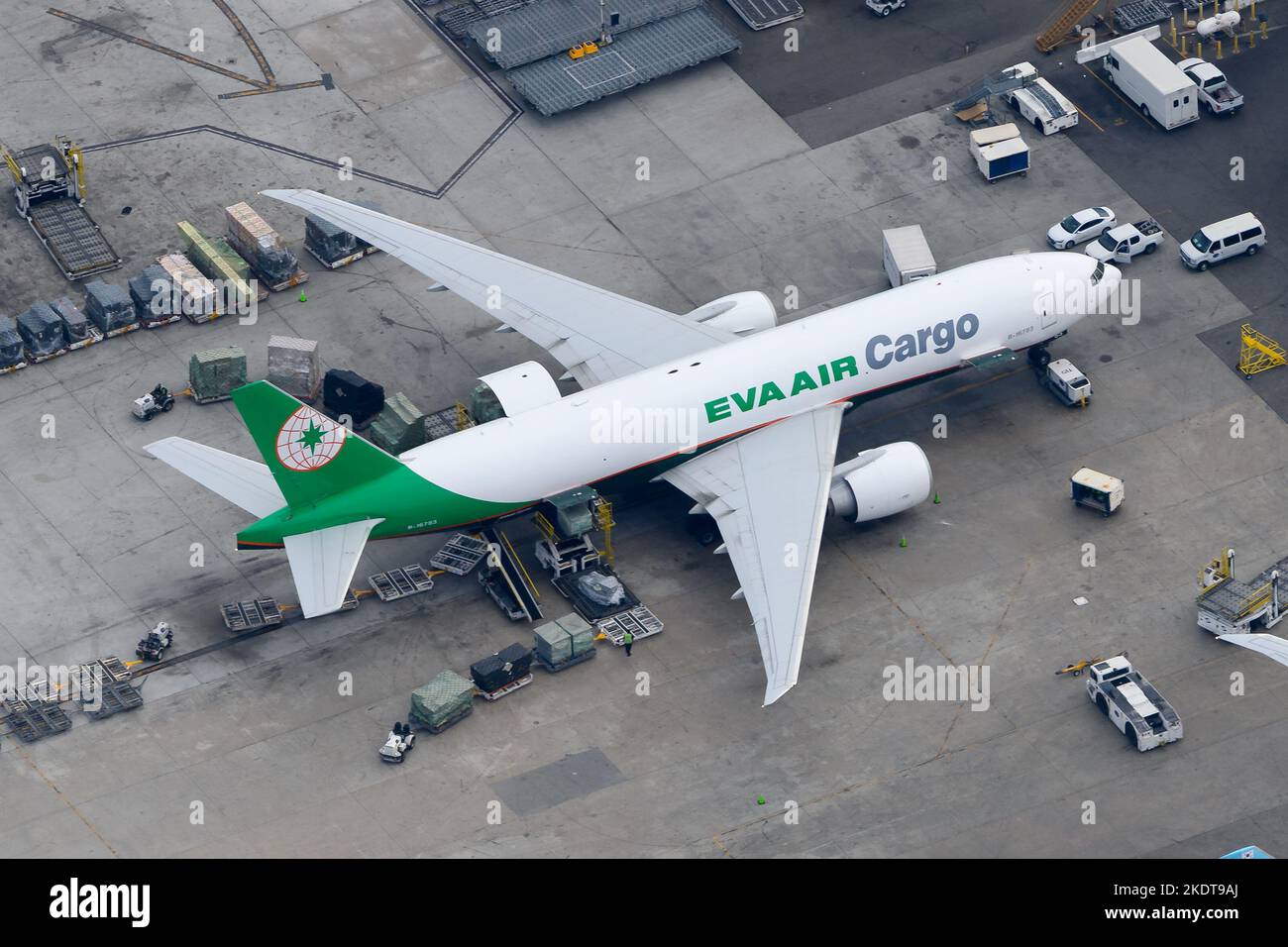 EVA Air Cargo Boeing 777-Flugzeug. Flugzeug 777F von Evergreen Airways ...