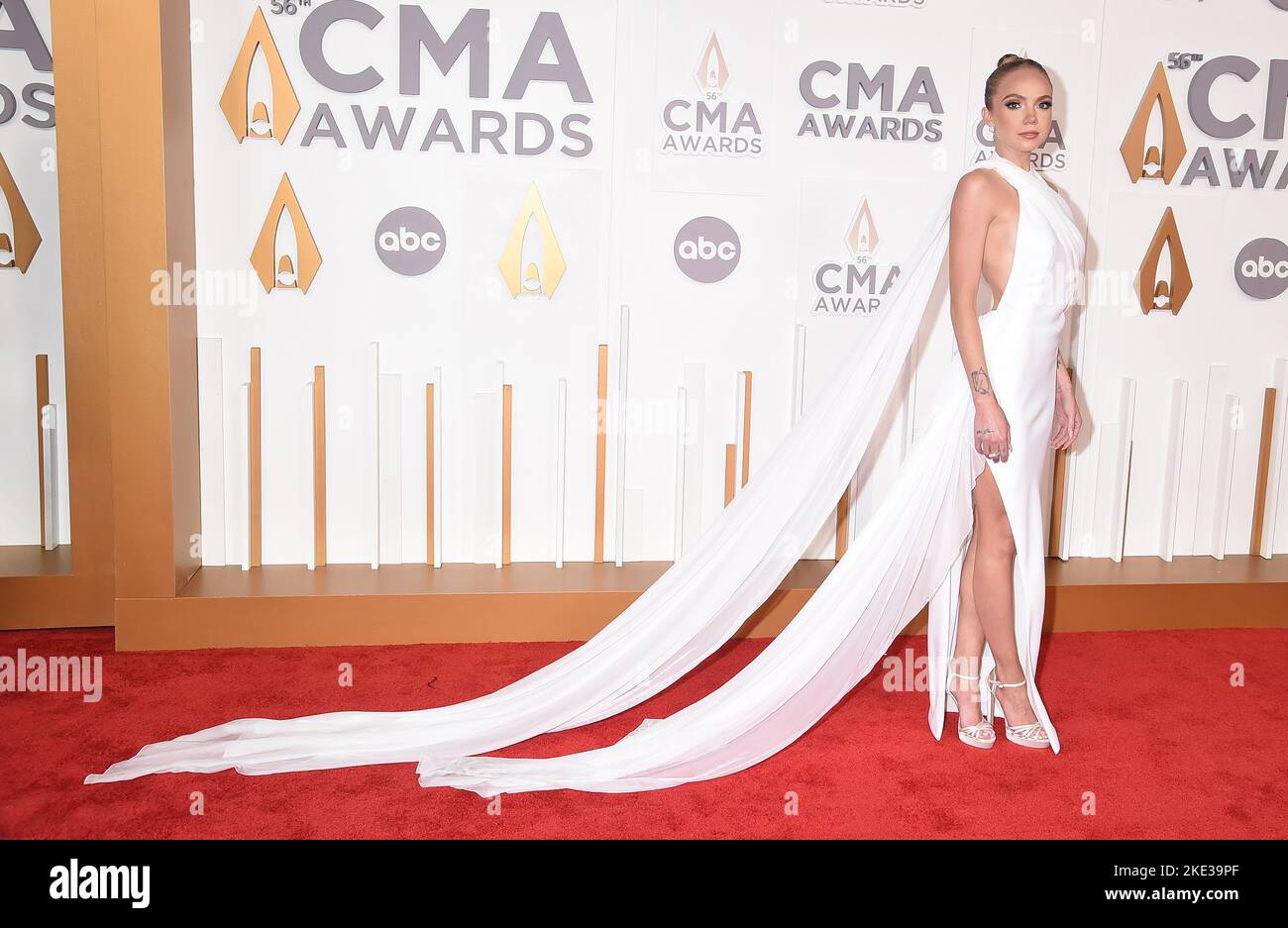 Danielle Bradbery bei der Ankunft bei den Annual Country Music ...