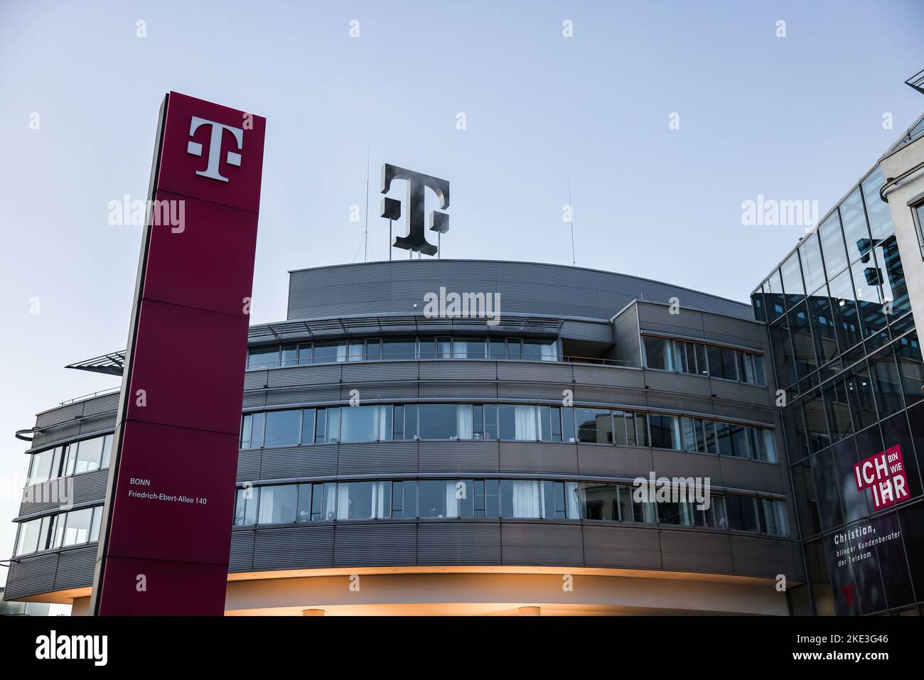 Telekom hauptquartier -Fotos und -Bildmaterial in hoher Auflösung – Alamy