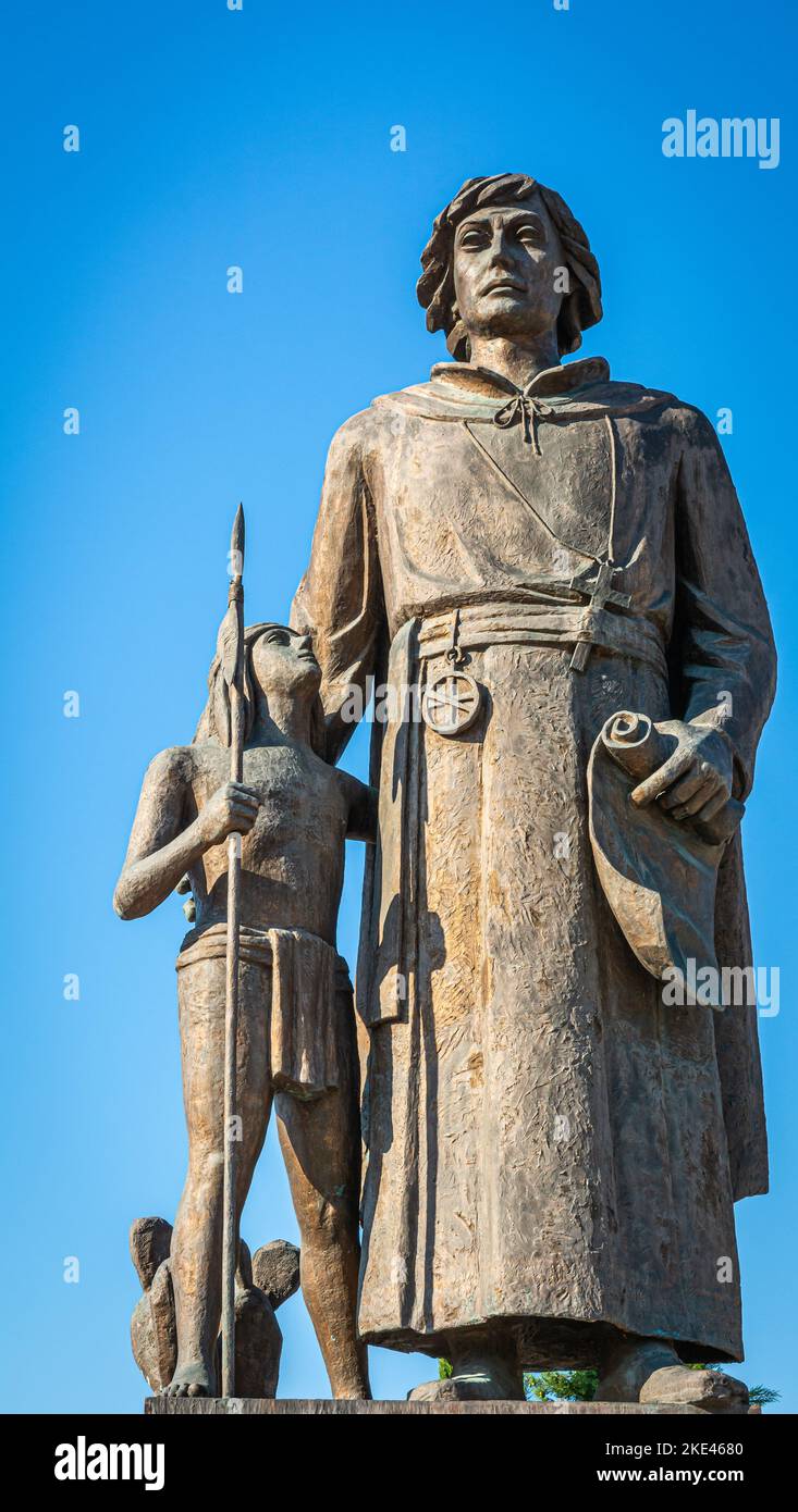 Bronzestatue von eusebio chini -Fotos und -Bildmaterial in hoher ...