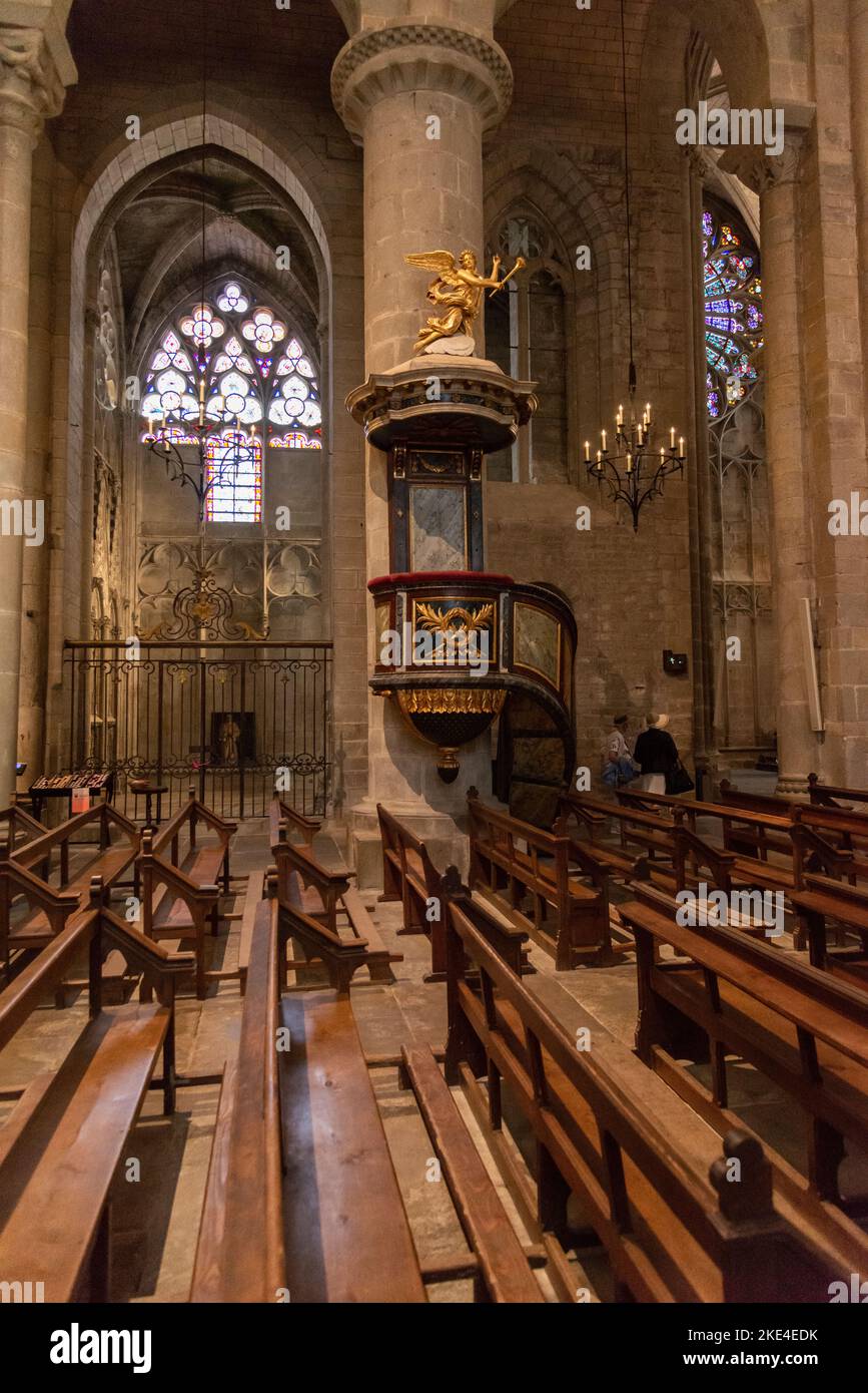Basilika der Heiligen Nazarius und Celsus. Gotisch-romanische ...