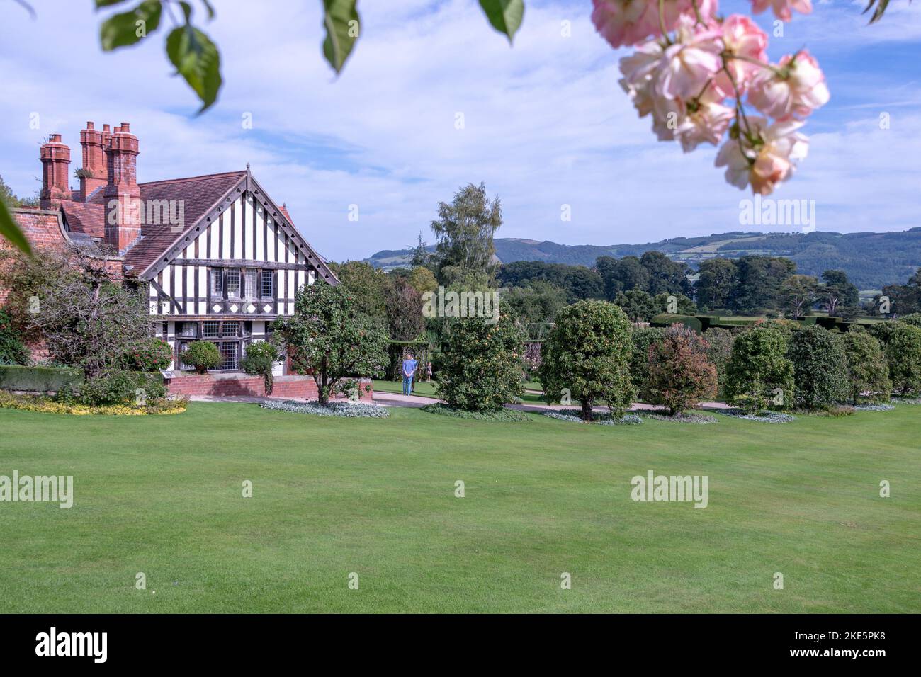 National trust schloss powis -Fotos und -Bildmaterial in hoher ...