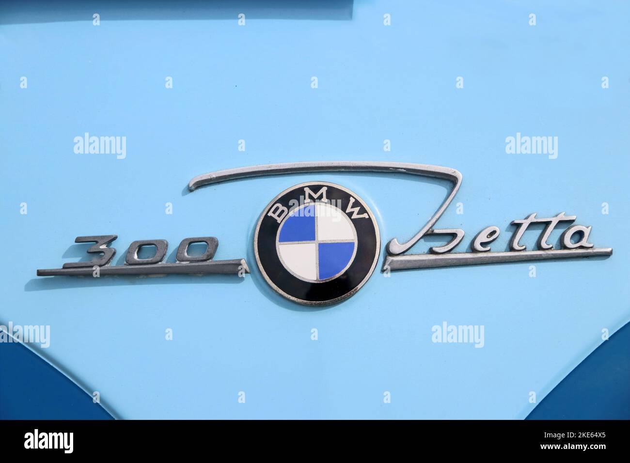 Blaues logo isetta -Fotos und -Bildmaterial in hoher Auflösung – Alamy