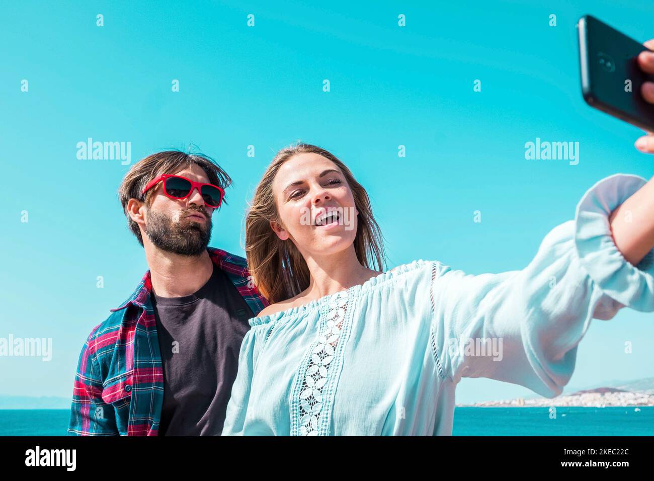 Dumme gesichter -Fotos und -Bildmaterial in hoher Auflösung – Alamy