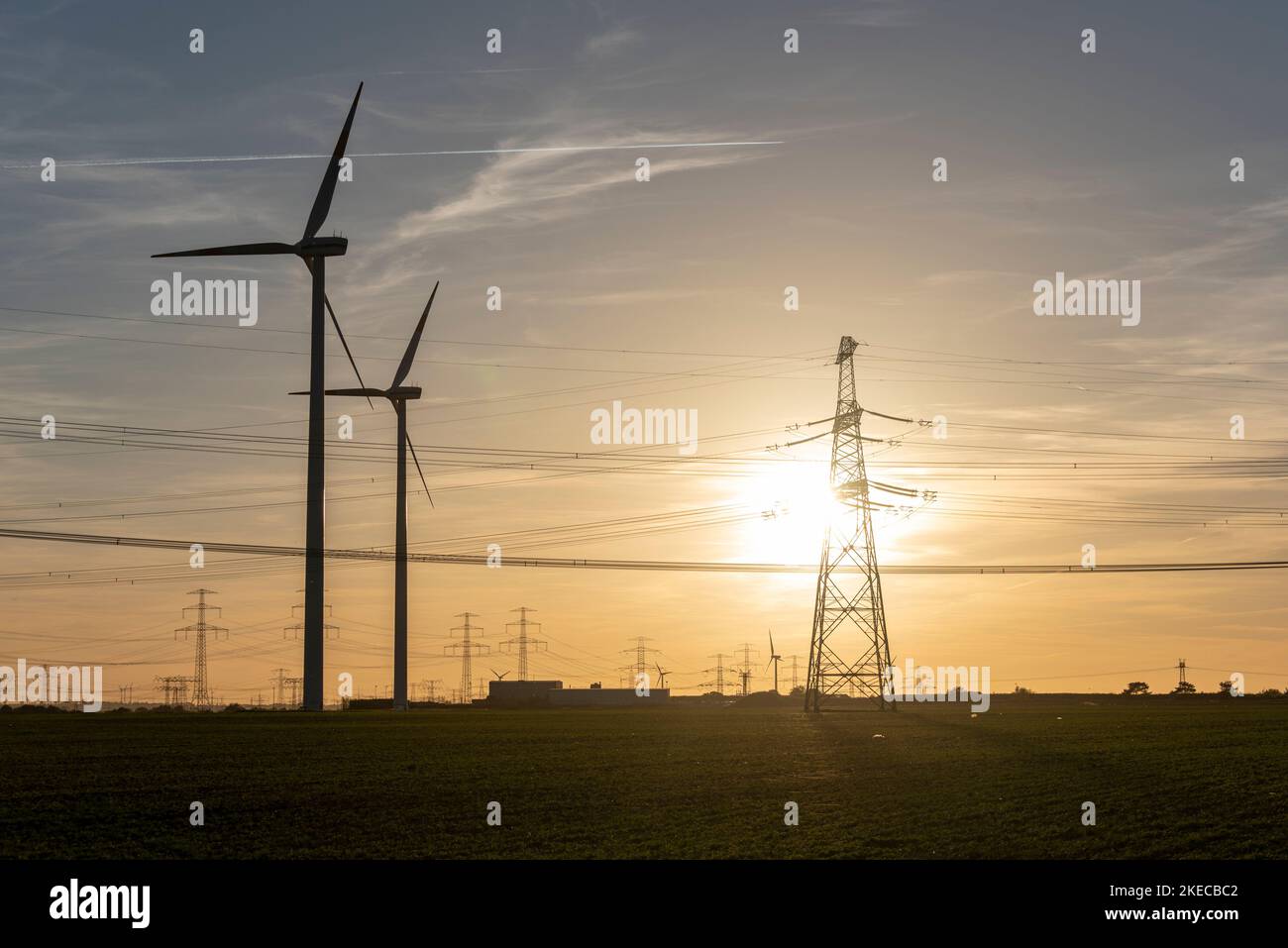 Wind mit zwei linien -Fotos und -Bildmaterial in hoher Auflösung – Alamy