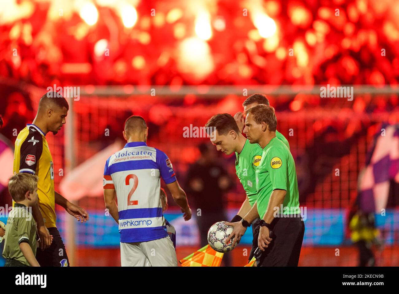 ZWOLLE, NIEDERLANDE - 11. NOVEMBER: Bram van Polen von PEC Zwolle ...