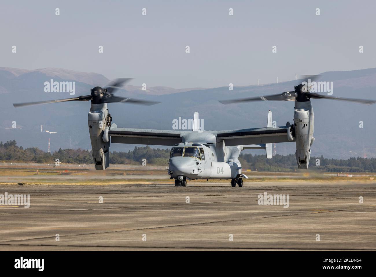 Ein US Marine Corps MV-22B Osprey, der Marine Medium Tiltrotor Squadron ...